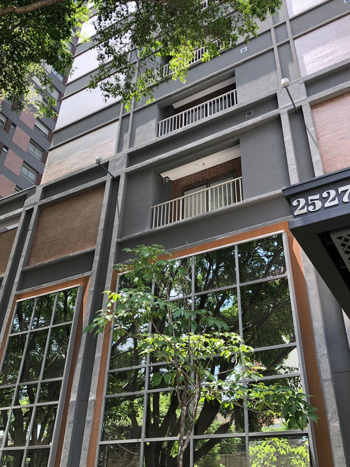 Charlie | Iconyc Charlie Hotel