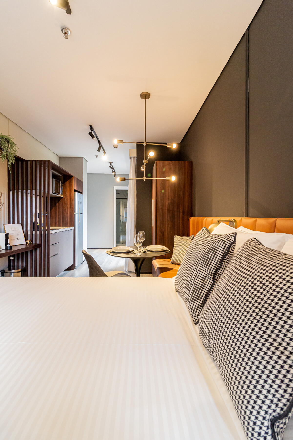 Charlie | Iconyc Charlie Hotel